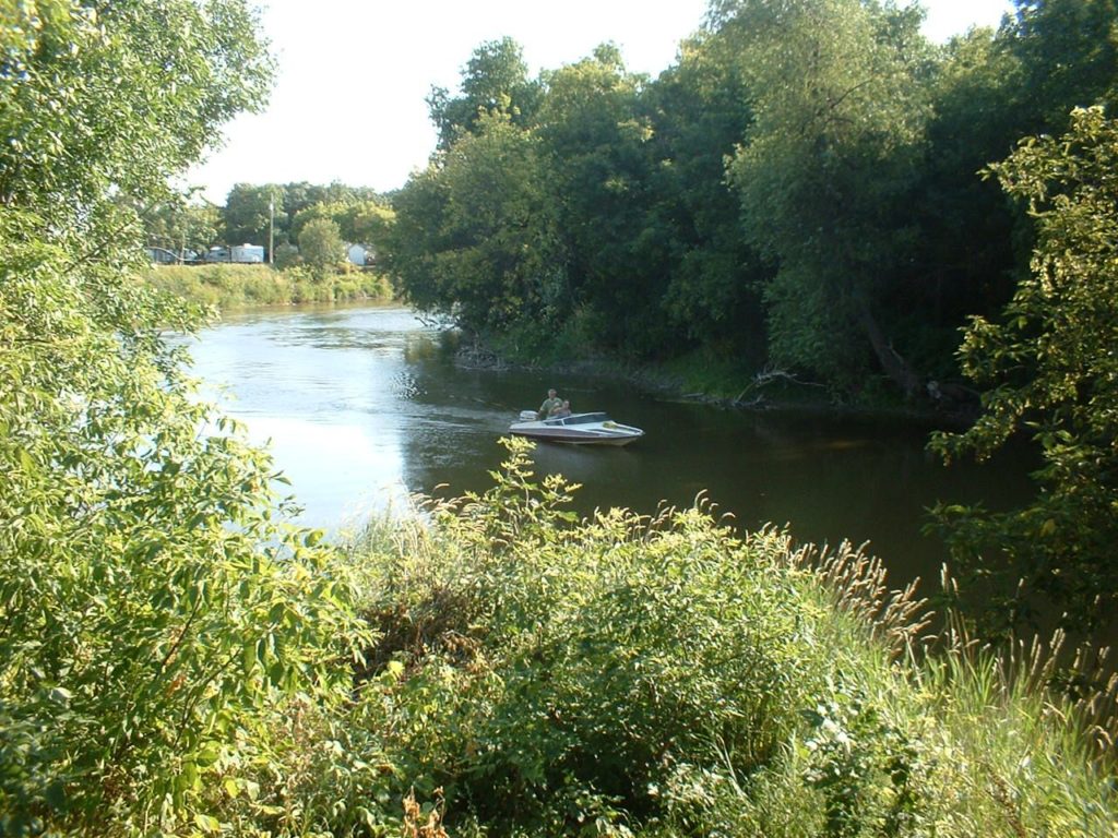 Ofty's Riverside Campground Manitoba - MACAP